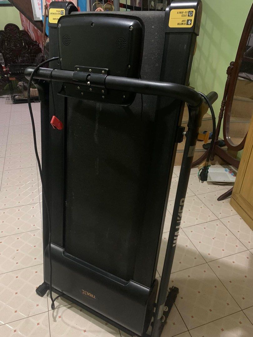 Trax Walker 1.2 Motorized Treadmill, Sports Equipment, Exercise ...