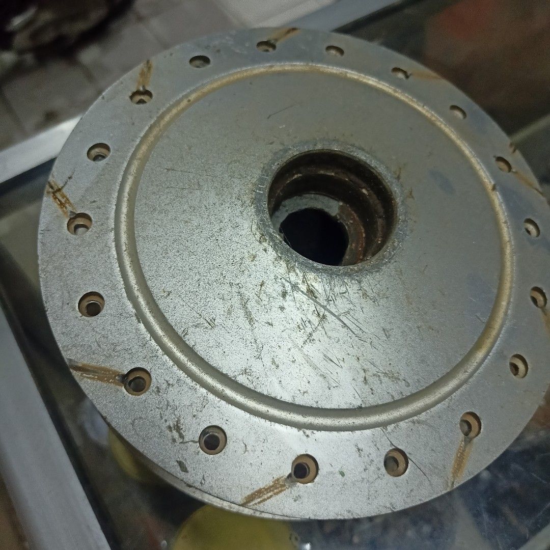 Tromol depan bekas Supra, Motor di Carousell