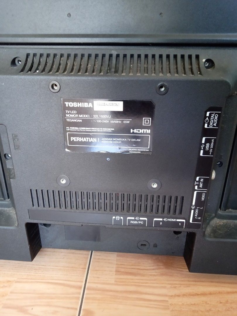 TV LG LED 32 Inch seri 32L1600VJ, Elektronik, TV & Perlengkapan Hiburan ...