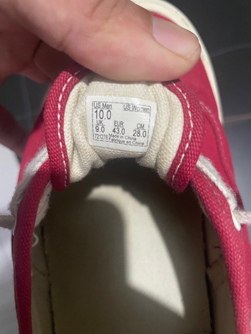 VANS RED CHILLI V1, Men's Fashion, Footwear, Sneakers on Carousell