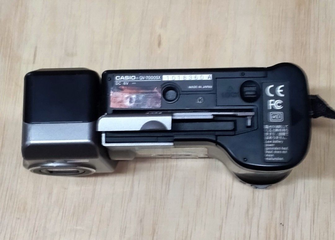 Vintage Casio Camera, Photography, Cameras on Carousell