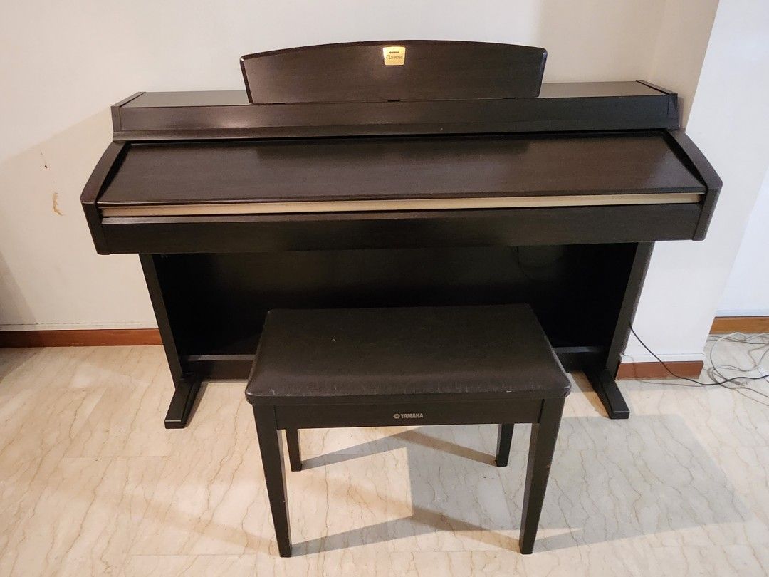 Yamaha Clavinova CLP-240 digital piano with bench, Hobbies & Toys ...