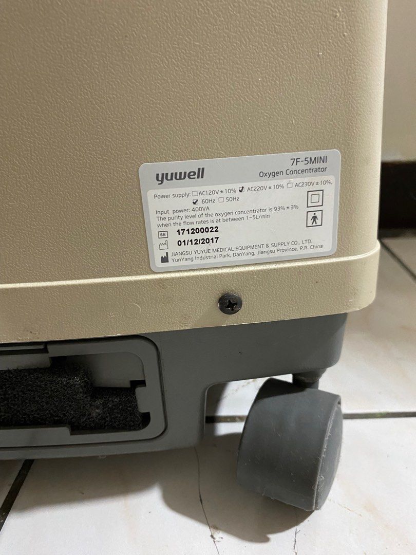 Yuwell 7F-5Mini Oxygen Concentrator 5L, Health & Nutrition, Medical ...