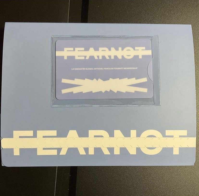 全新全齊 LE SSERAFIM 會員禮 membership welcome gift set fearnot, 興趣及遊戲, 收藏品及 ...