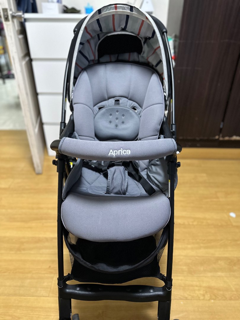 Aprica Karoon Air stroller, Babies & Kids, Going Out, Strollers on ...