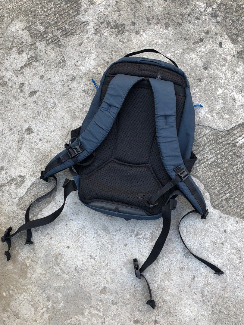Arcteryx mantis bag, Men's Fashion, Bags, Backpacks on Carousell