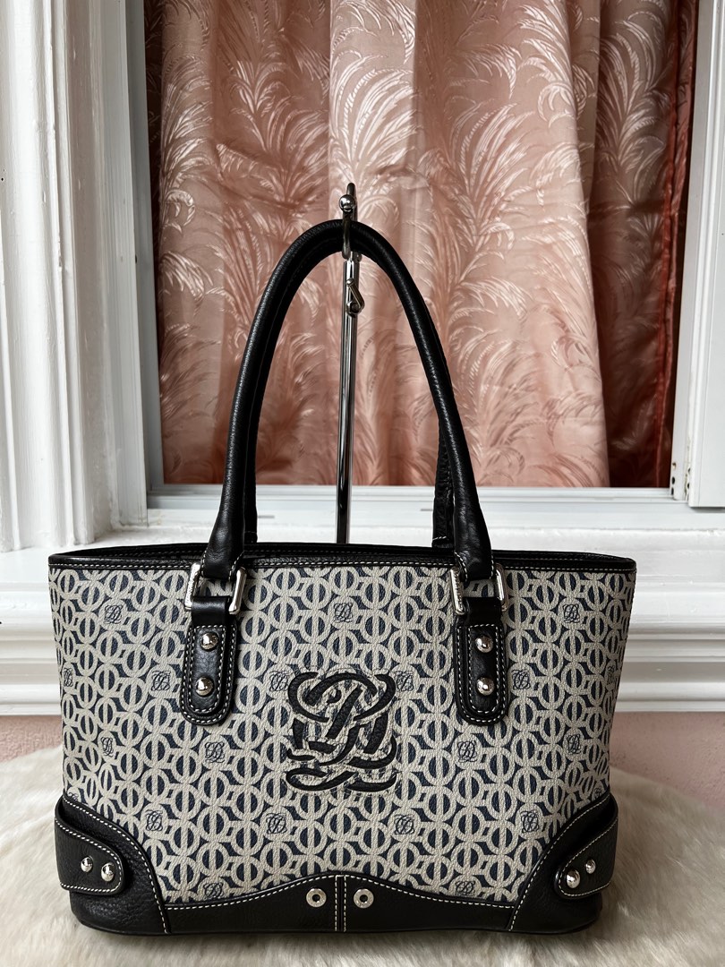 Authentic Louis Quatorze Leather Monogram Shoulder Bag in Dark Brown ...