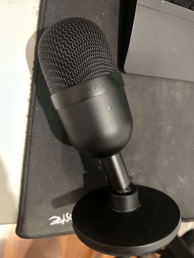 Authentic with box Razer Seiren Mini Ultra-Compact Condenser Microphone ...
