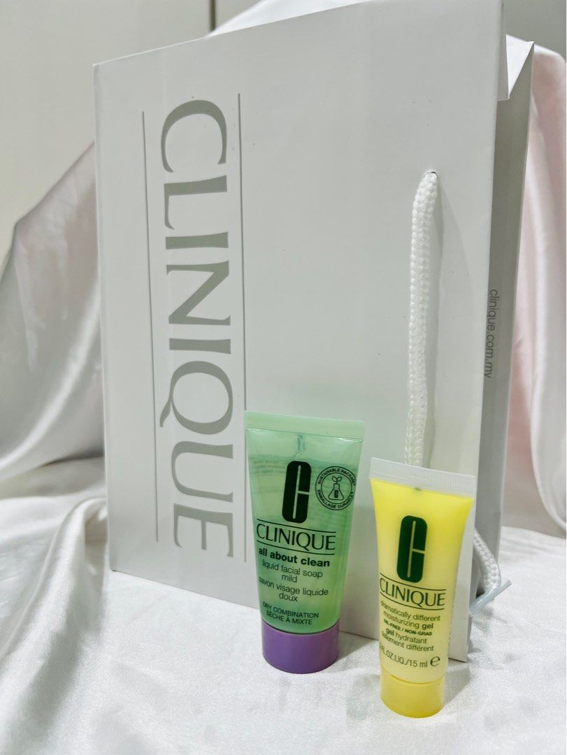 Clinique Cleanser & Moisturiser with Paper Bag, Beauty & Personal Care ...