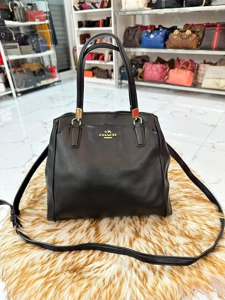COACH Minetta Crossgrain Two Way Bag, Luxury, Bags & Wallets on Carousell