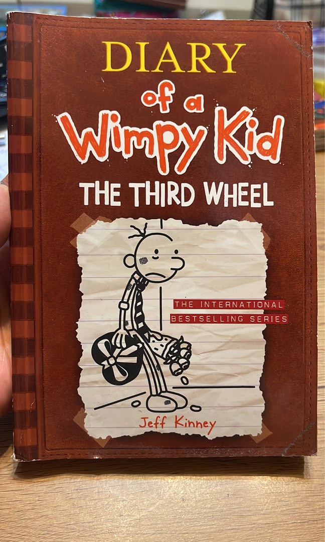 Diary Of A Wimpy Kid Diary of a Wimpy Kids The Third Wheel, 興趣及遊戲, 書本 ...