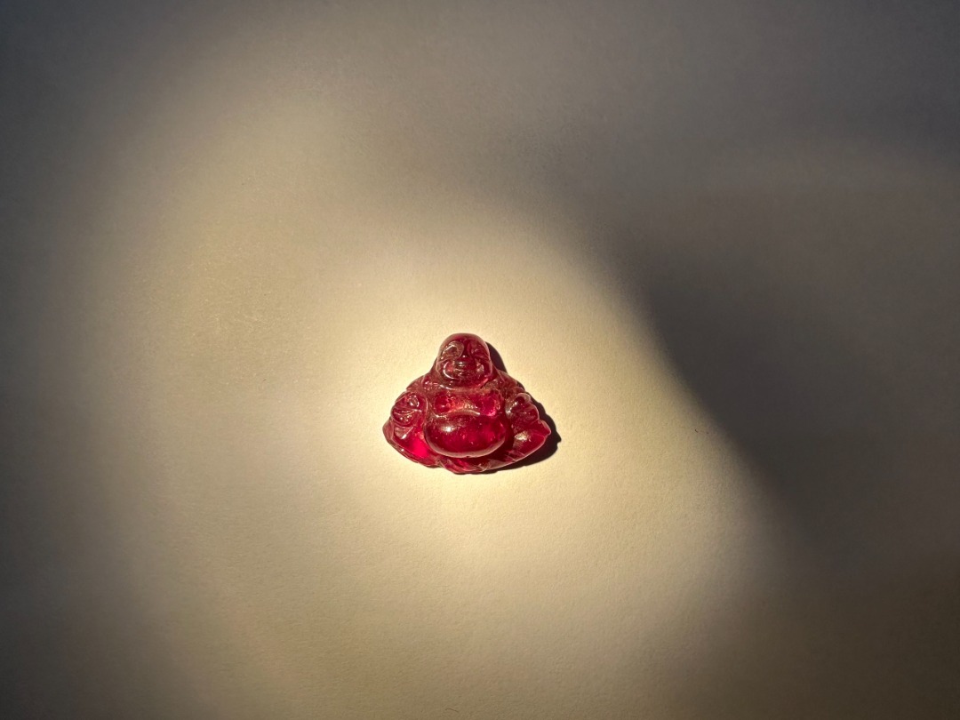 Feng Shui Ruby Smilling Happy Good Luck Statue RDL14, Women's Fashion ...