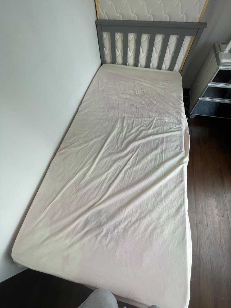 Free single bed mattress, Furniture & Home Living, Furniture, Bed ...