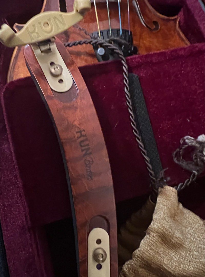 GCV Stradivari Violin 4/4, Hobbies & Toys, Music & Media, Musical ...