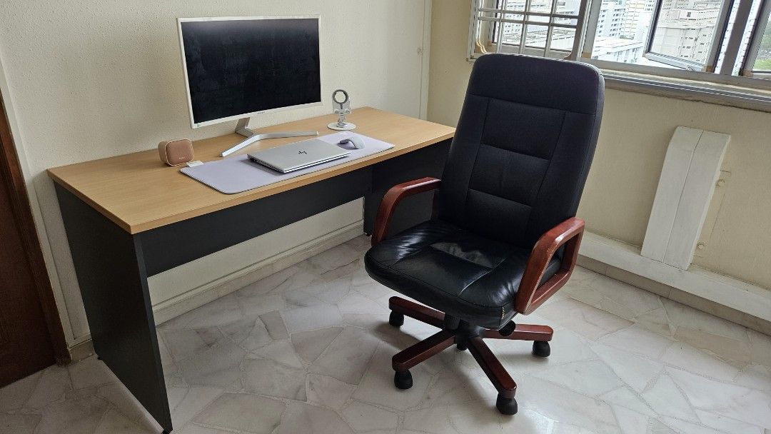 (Good Quality Complete WFH setup) Computer desk and Chair setup, with ...