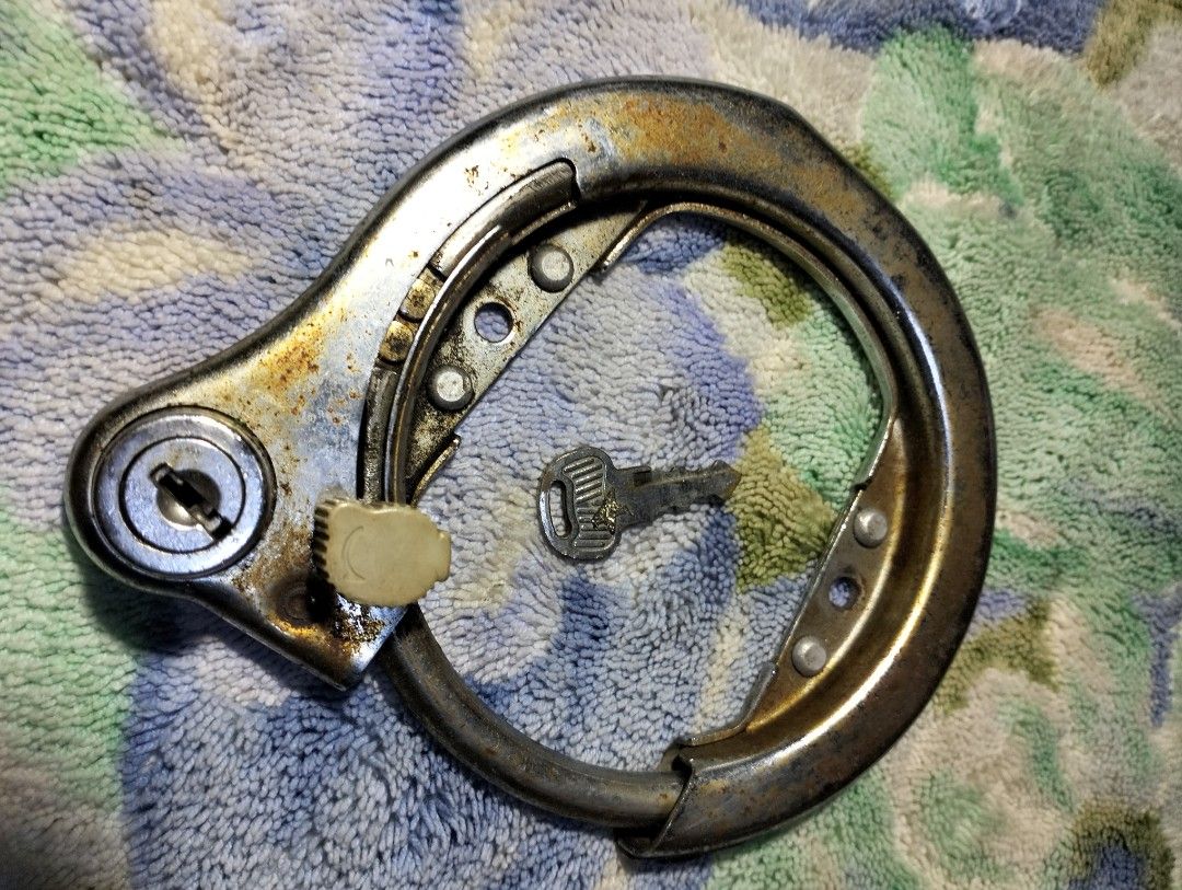 Heavy Duty Gorin Brand Bike Lock With Key From Japan, Furniture & Home ...