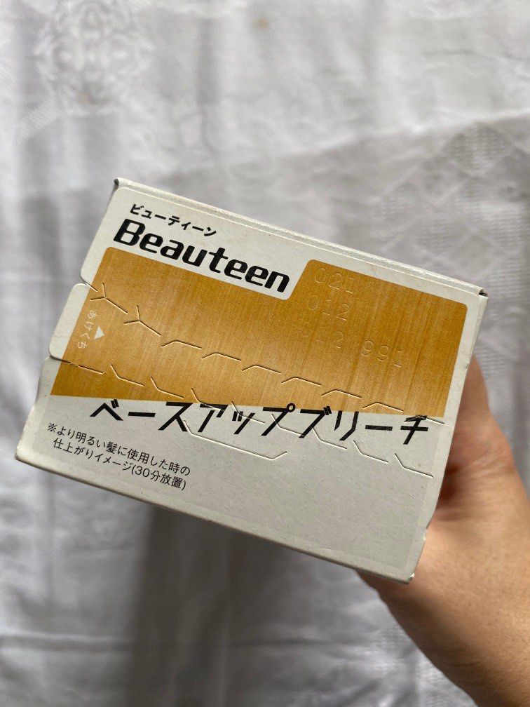 Hoyu Beauteen Base Up Bleach, Beauty & Personal Care, Hair on Carousell