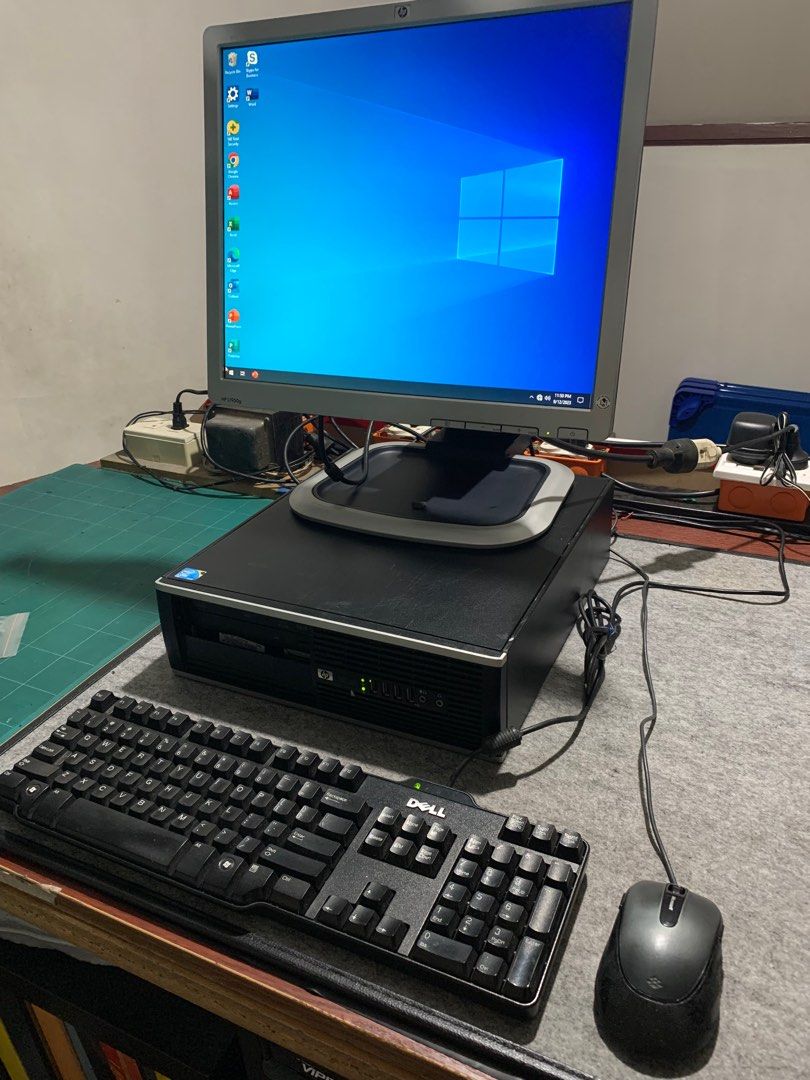 HP Desktop Computer Set for School or Office Use Good Condition ...