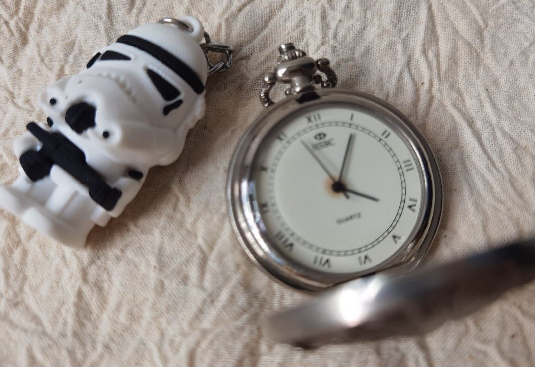 HSBC Lion Pocket Watch, Hobbies & Toys, Collectibles & Memorabilia ...