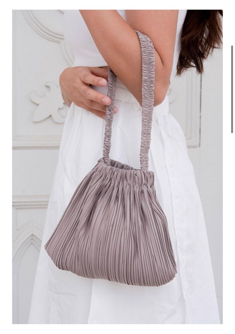 Innit Pao Bag, Women's Fashion, Bags & Wallets, Shoulder Bags on Carousell