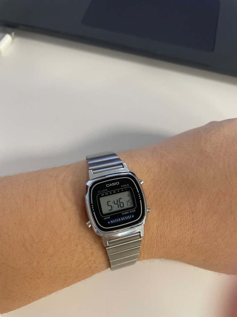 Jam Tangan Casio Classic Digital, Fesyen Wanita, Jam Tangan di Carousell