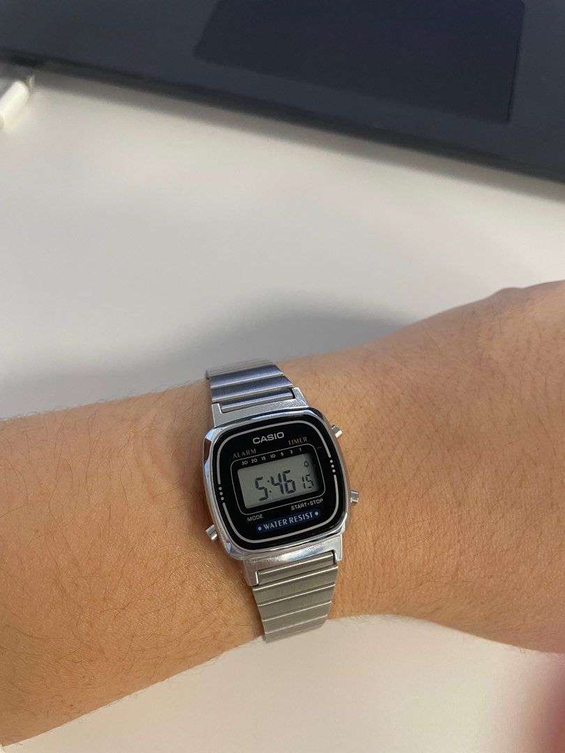 Jam Tangan Casio Classic Digital, Fesyen Wanita, Jam Tangan di Carousell