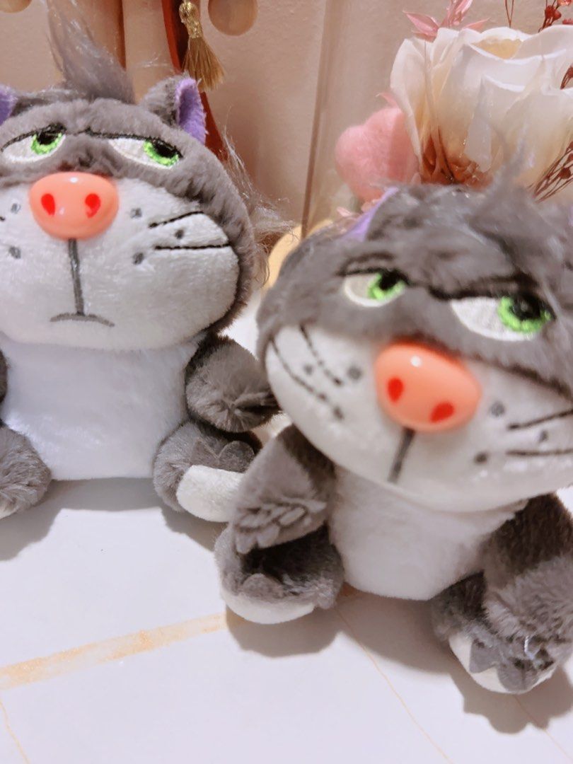 Japan grumpy catto keychain, Hobbies & Toys, Toys & Games on Carousell