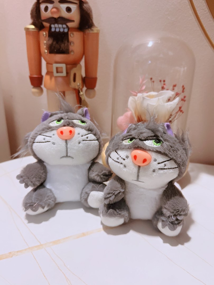 Japan grumpy catto keychain, Hobbies & Toys, Toys & Games on Carousell