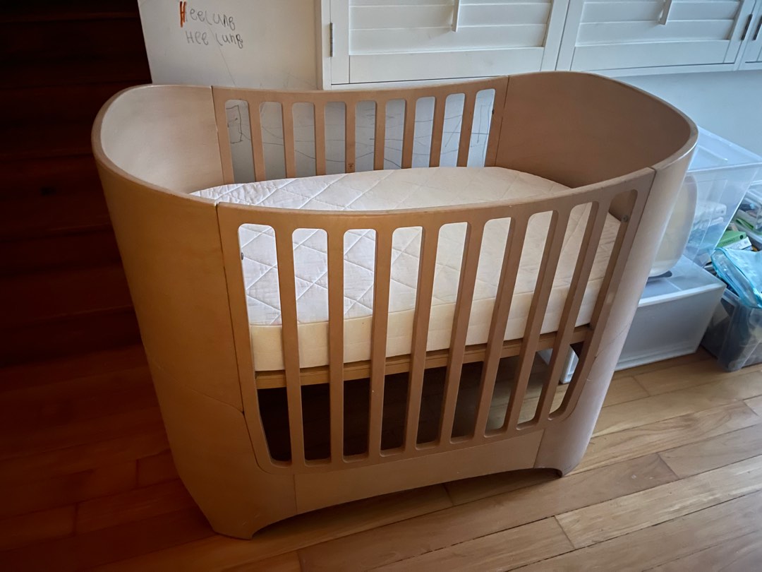 Leander Classic baby cot, Babies & Kids, Baby Nursery & Kids Furniture ...