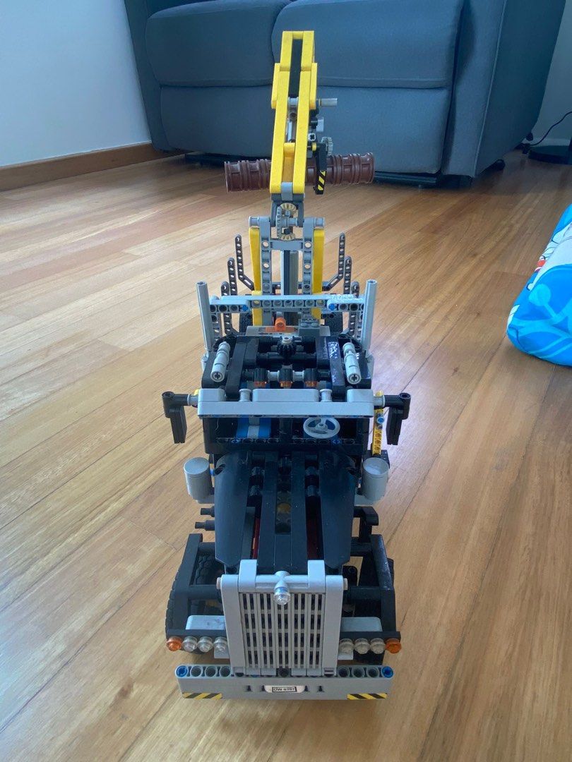 Lego technic 9397 logging truck, Hobbies & Toys, Toys & Games on Carousell