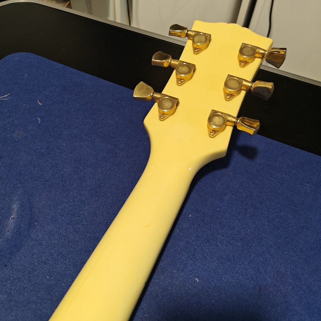 Japanese Brand Laid Back Les Paul Custom style electric guitar, Hobbies ...