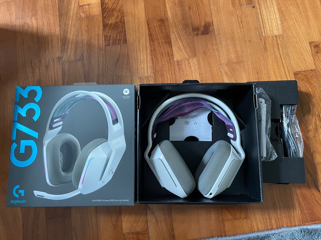 Logitech G733 wireless gaming headset, Audio, Headphones & Headsets on ...
