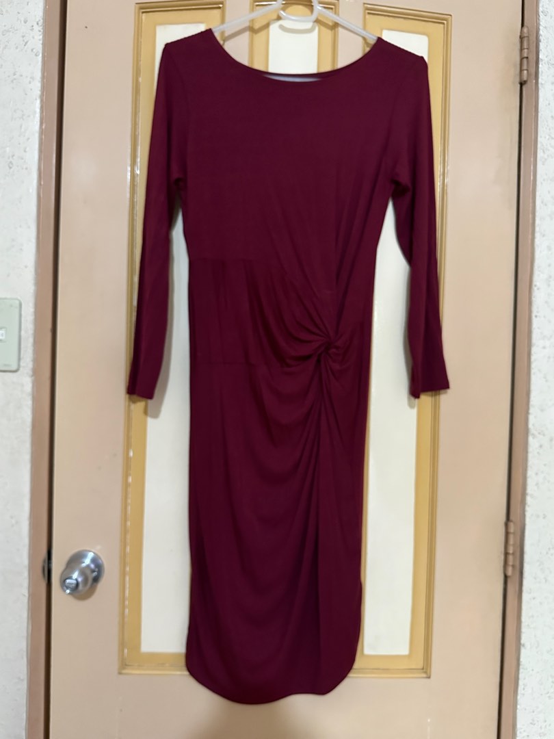 Mags Stretchable Sexy Maroon Dress (L to XL), Women's Fashion, Dresses ...