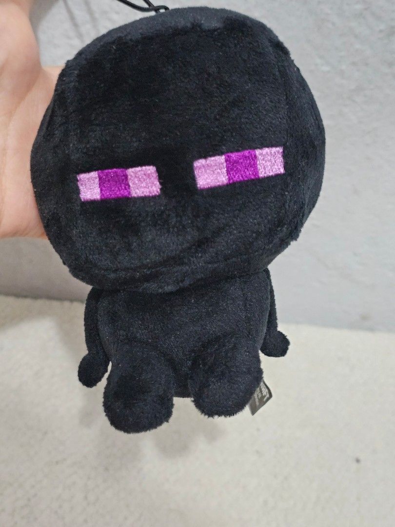 Minecraft Enderman Plush Charm, Hobbies & Toys, Toys & Games on Carousell