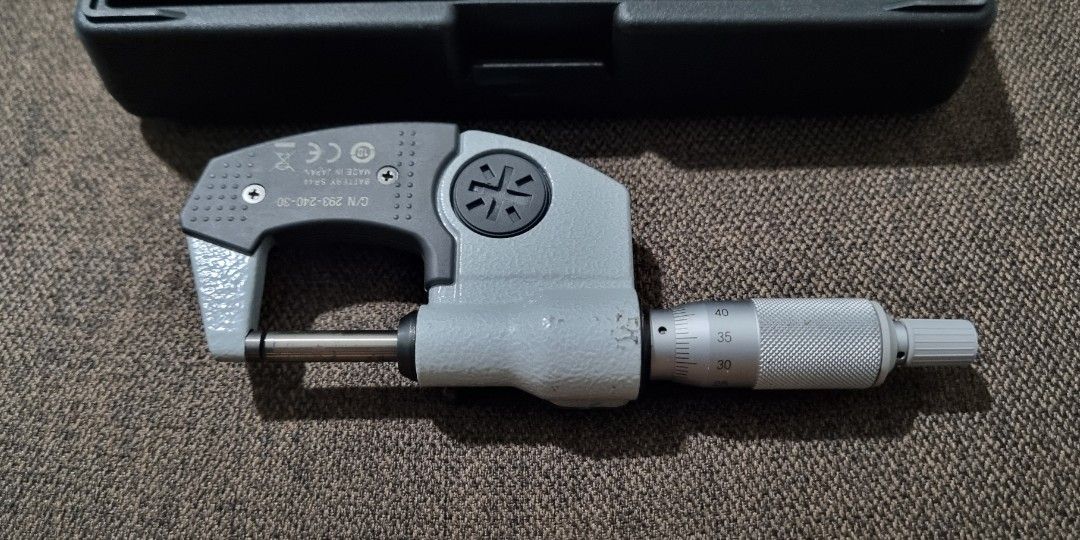 Mitutoyo Digital Micrometer, Commercial & Industrial, Construction ...