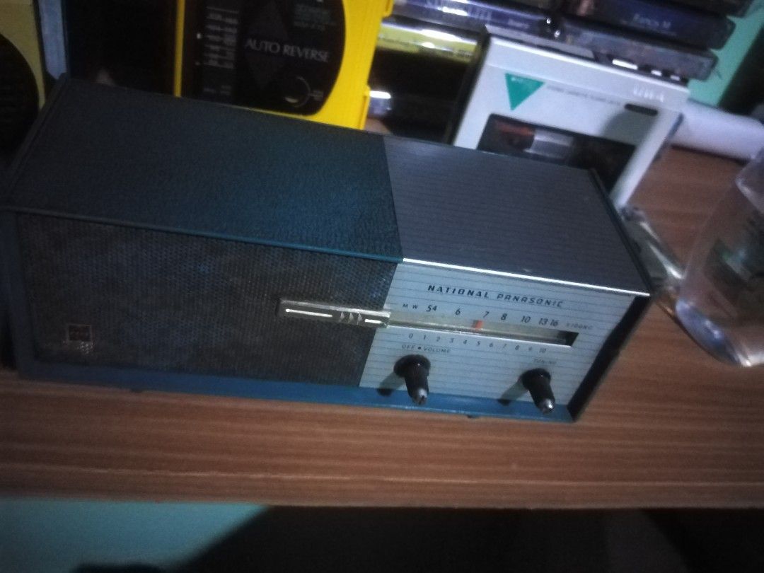 National panasonic AM transistor radio, Audio, Portable Music Players ...