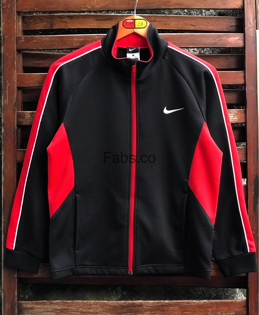 Nike Jacket, Men's Fashion, Coats, Jackets and Outerwear on Carousell