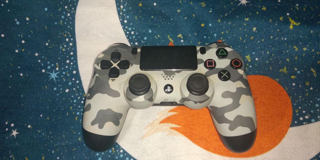 Original DS4 white camouflage (V1), Video Gaming, Gaming Accessories ...