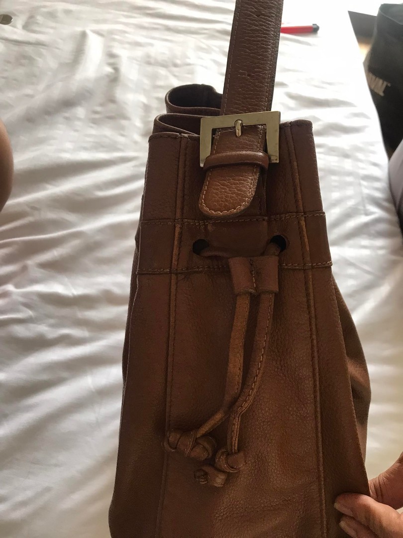 Original Long Champ Bucket, Women's Fashion, Bags & Wallets, Shoulder ...
