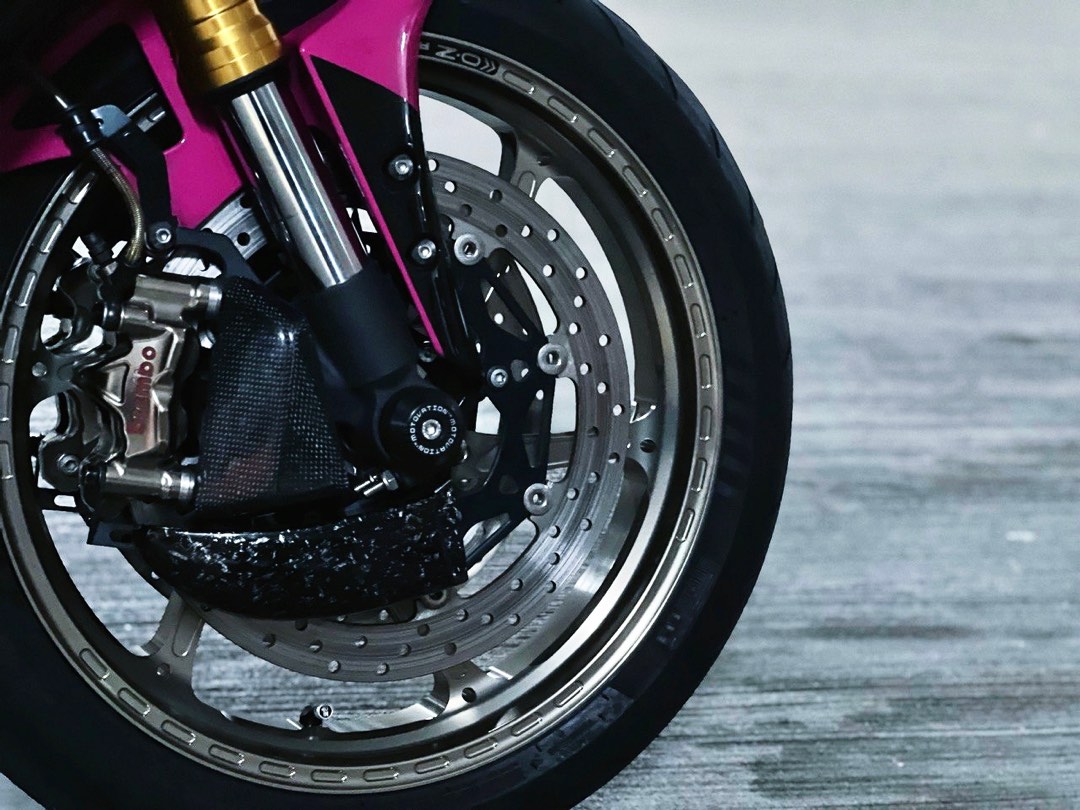 OZ Racing Gass Gloss Titanium Wheel Set, Motorcycles, Motorcycle ...