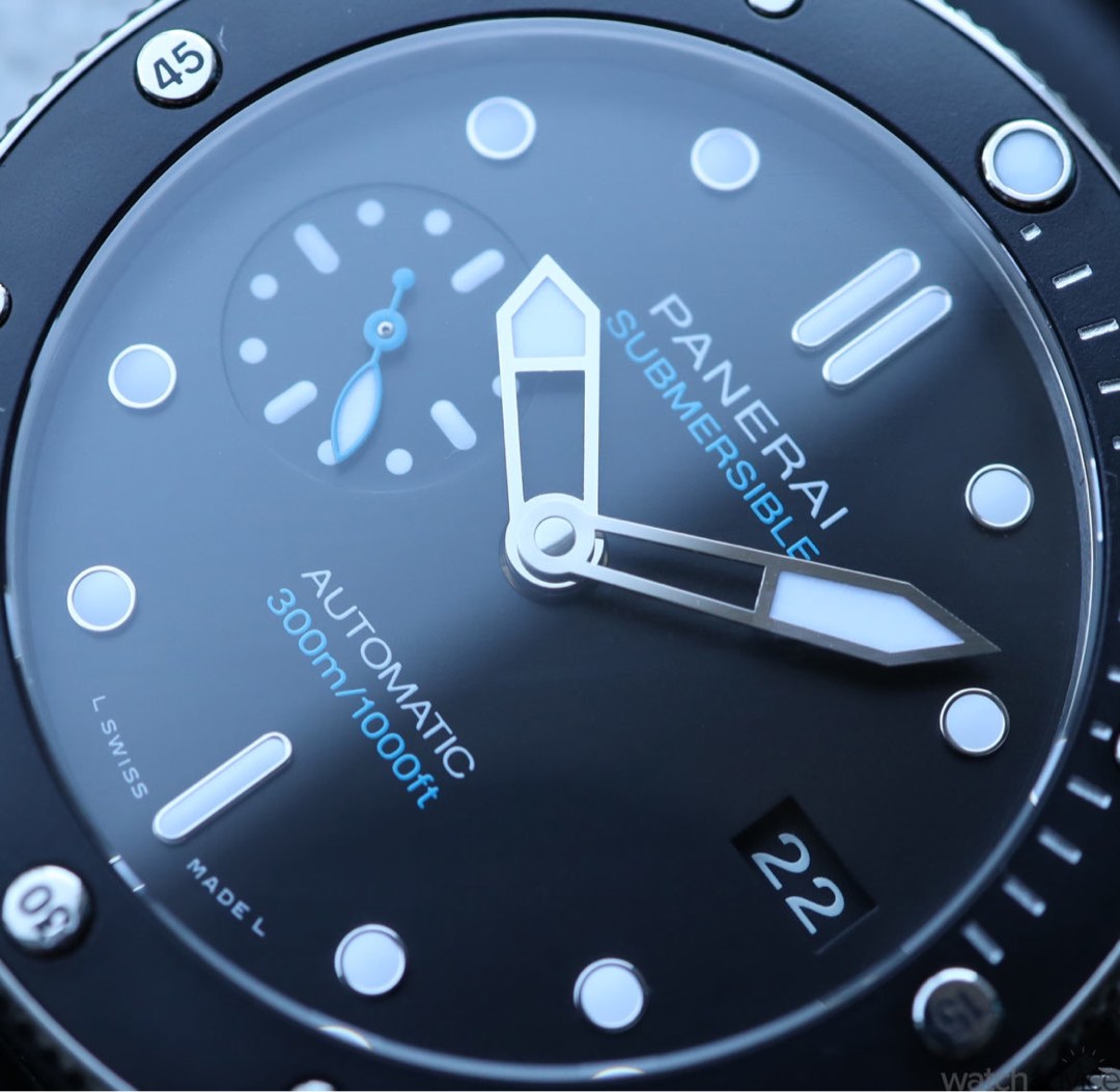 PAM submersible 00683, Announcements on Carousell