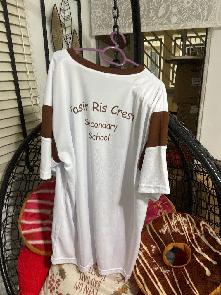 Pasir Ris Crest Secondary School(Prcss) brown school uniform, Men's ...