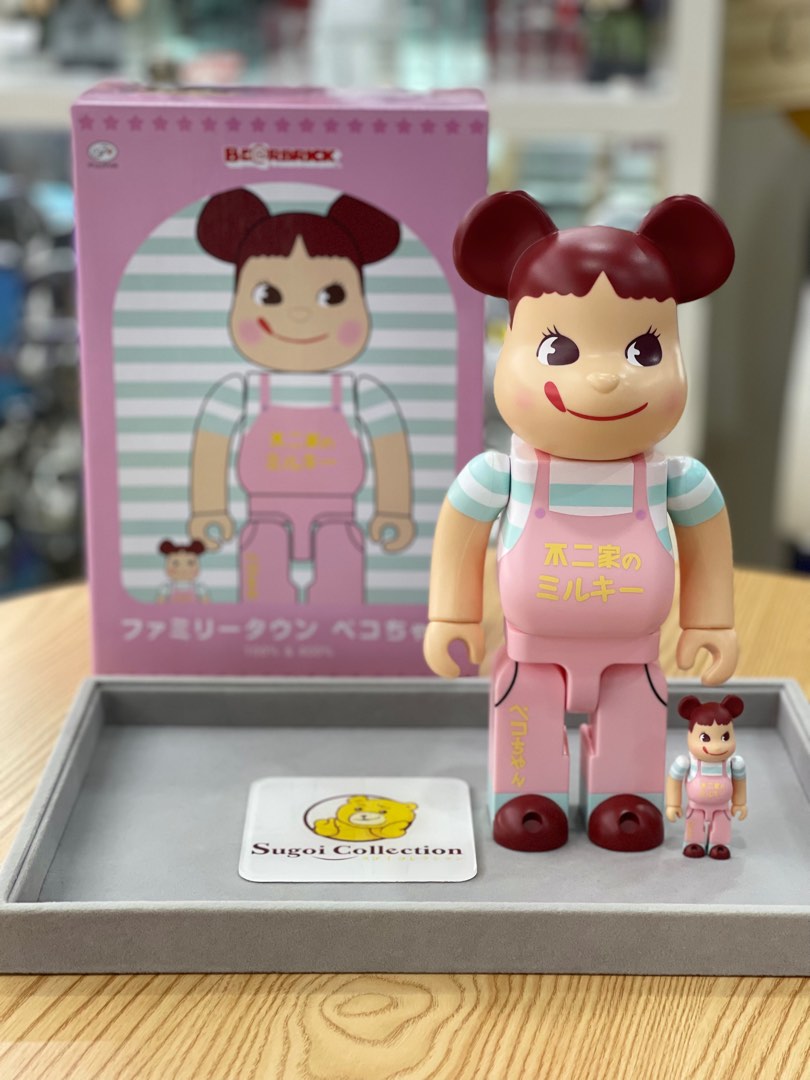 [Pre-Order] BE@RBRICK x Family Town Peko-Chan 400%+100% set bearbrick vintage Pink Peko, Hobbies ...