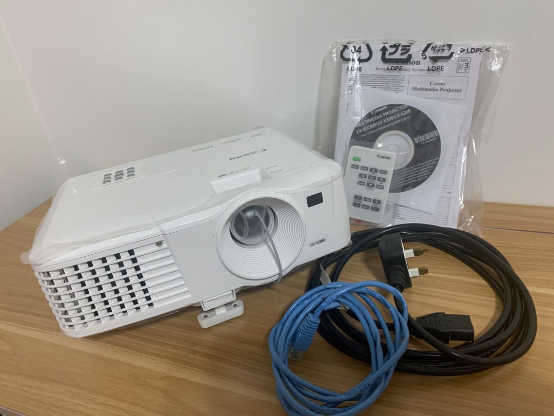 PROJECTOR (CANON), TV & Home Appliances, TV & Entertainment, Projectors ...