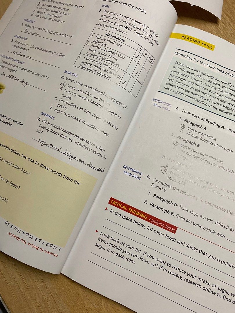 Reading explorer theme based anthology Intermediate third edition, 徵收 ...