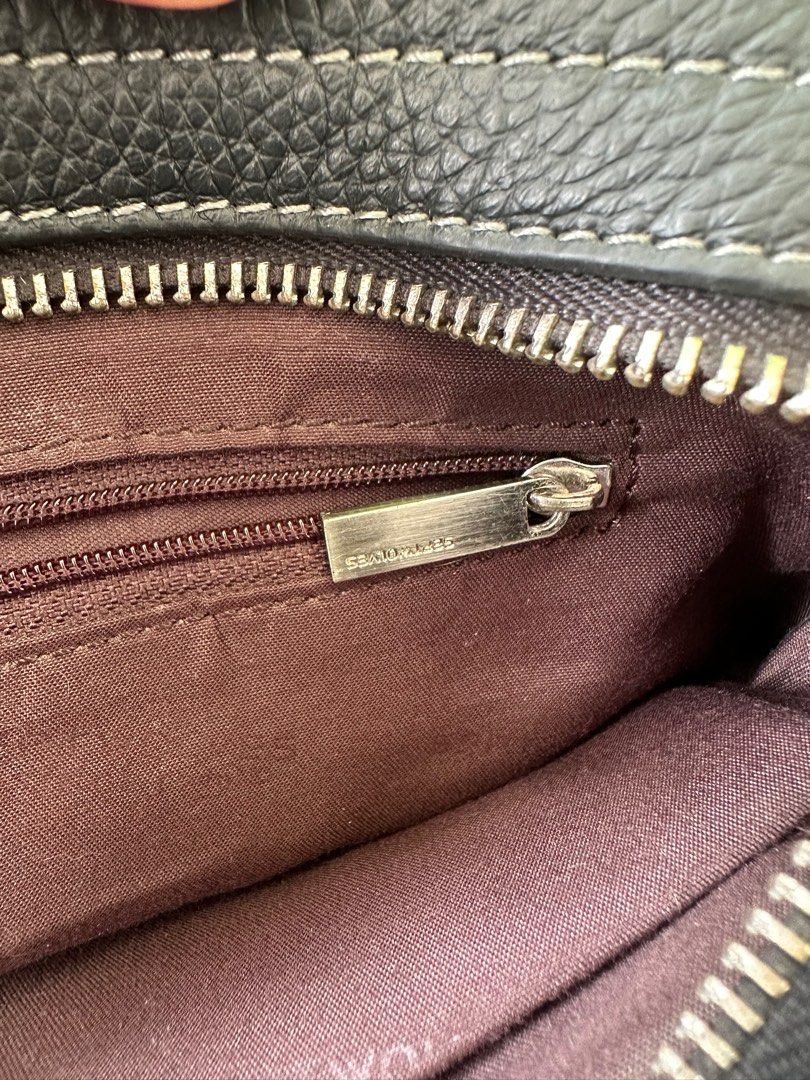 Septwolves bag, Announcements on Carousell