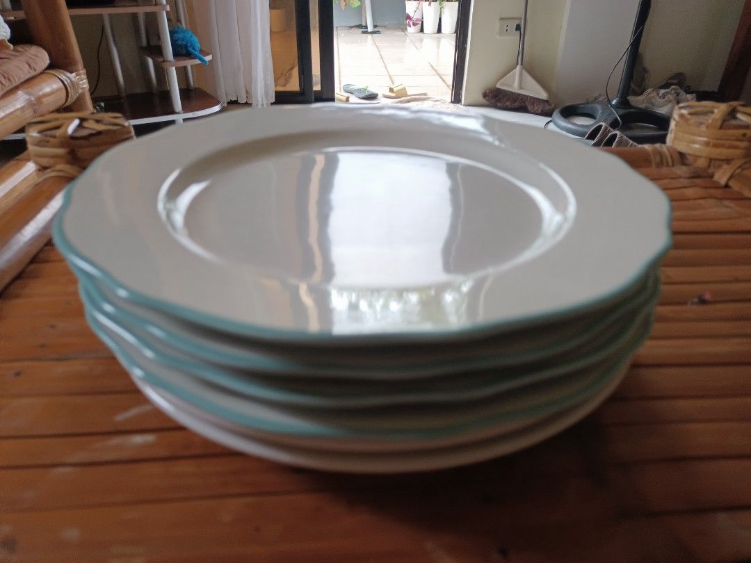 Set of Jamie Oliver Dinner Plates, Furniture & Home Living, Kitchenware ...