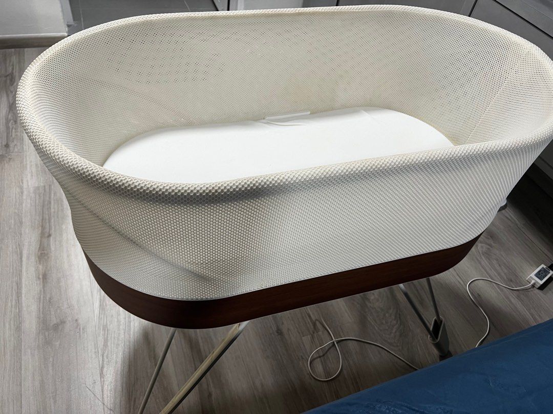 Snoo smart sleeper bassinet, Babies & Kids, Baby Nursery & Kids ...