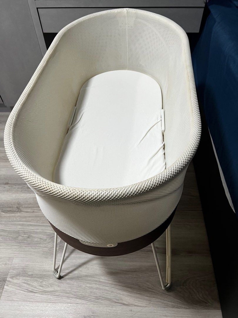 Snoo smart sleeper bassinet, Babies & Kids, Baby Nursery & Kids ...
