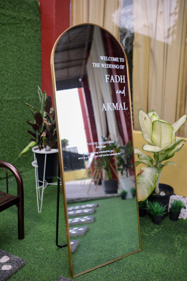 Stand welcome mirror wedding - rent, Furniture & Home Living, Furniture ...